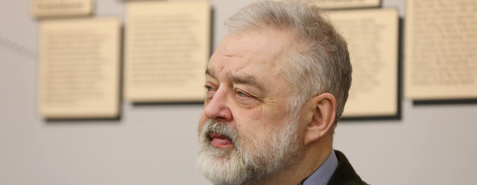 Andris Vilks atstās Latvijas Nacionālās bibliotēkas direktora amatu / Diena