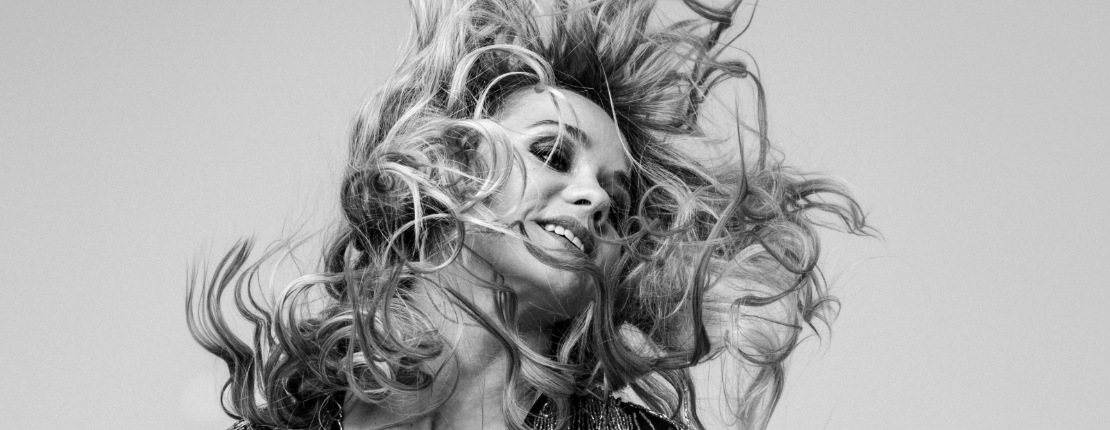 Sajūta tāda, ka galva reibst. Intervija ar dziedātāju Aiju Andrejevu ...